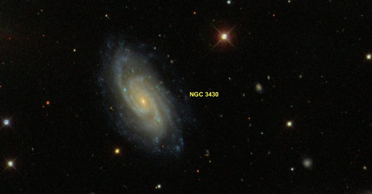 El Hubble capta imágenes de NGC 3430, una galaxia espiral clásica ...